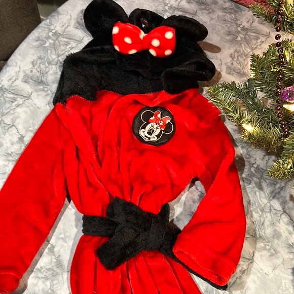 Disney | Pajamas | Minnie Mouse Robe From Disney Size 2t3t | Poshmark